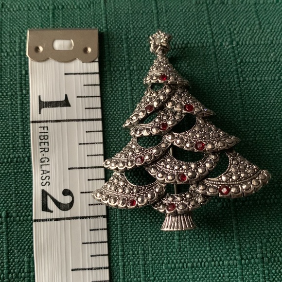 Jewelry | Vintage Avon Christmas Tree Pinpendant | Poshmark